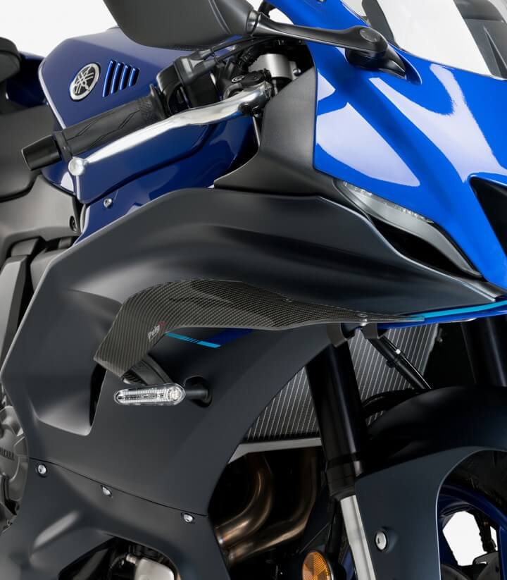 Race side winglets 21223C for Yamaha YZF-R7 Carbon look by Puig
